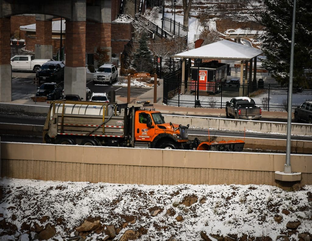 Flash freeze alert as winter storm bears down on Garfield County Monday ...